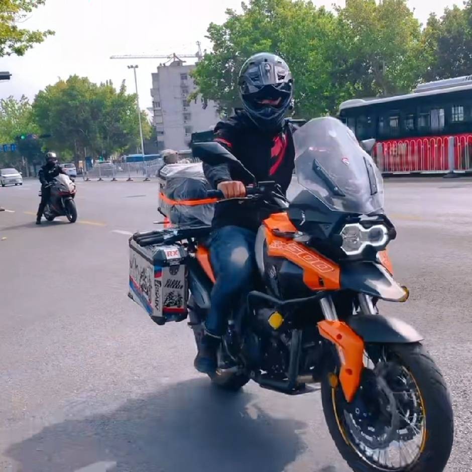 赛科龙摩托车,RX500报价及图片-摩托范-哈罗摩托车官网