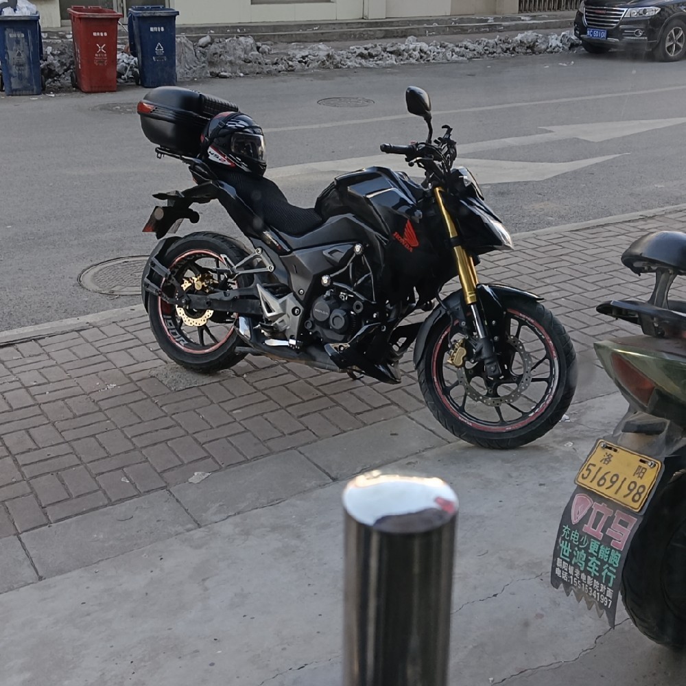 新大洲本田摩托车,CBF190R报价及图片-摩托范-摩托车官网